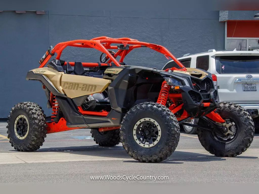 2017 CAN AM MAVERICK X3 X RS TURBO R GOLD & CAN-AM RED FOR $155 BW!